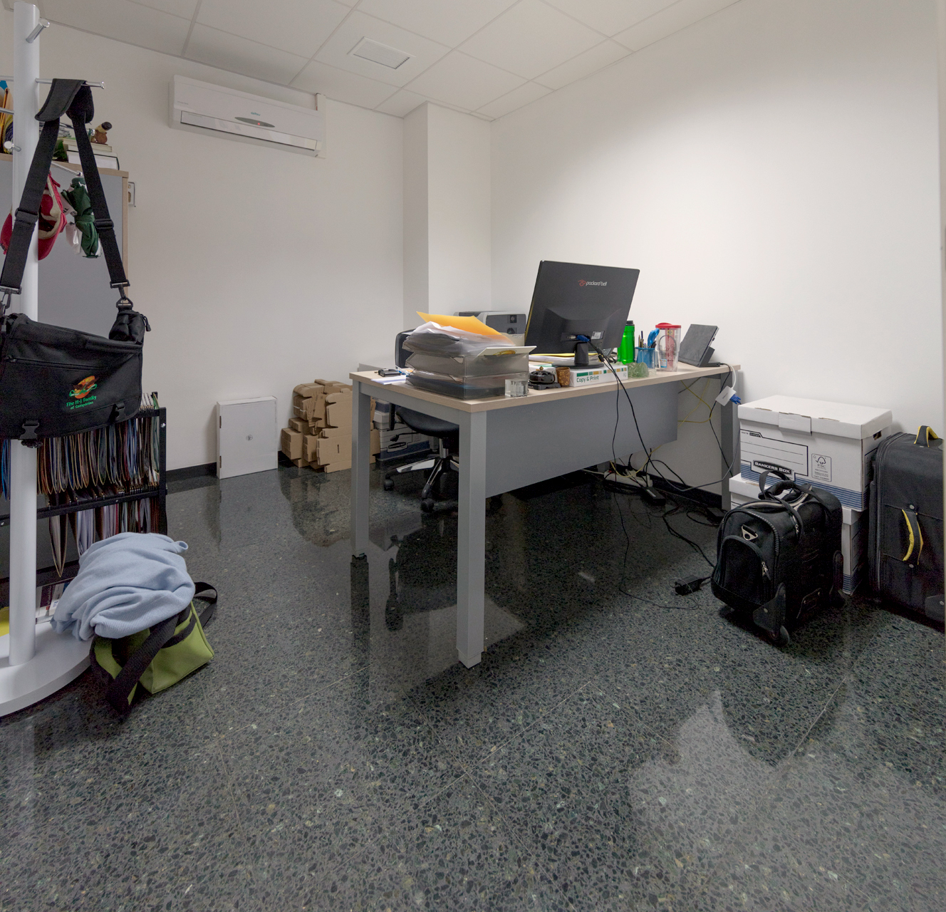 Rent space Despacho Singular próximo a la Sagrada Familia in Barcelona