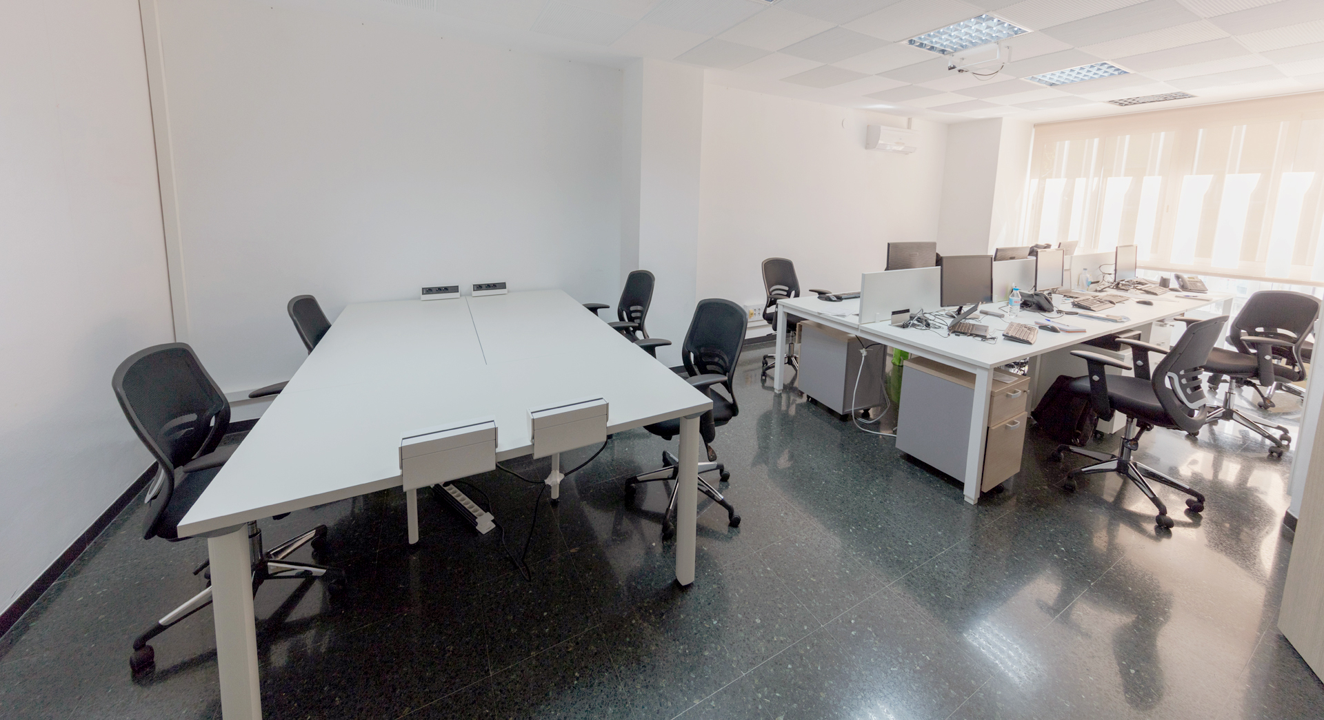 Rent space Despacho Colectivo de Exterior in Barcelona